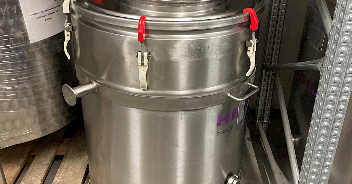 Helu Hofbehälter 240 L (HB0418) | helu.at